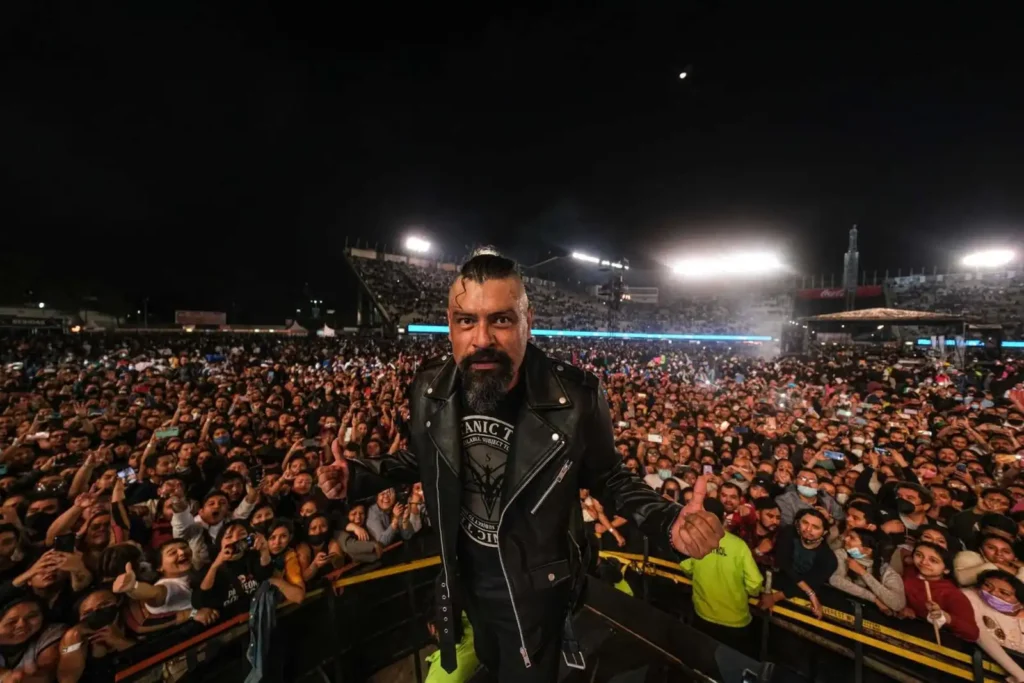 Panteón Rococó: Tres Décadas de Música y Activismo en el Estadio GNP ...