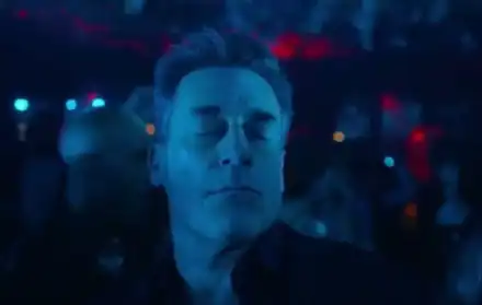 El Resurgimiento de ‘Turn The Lights Off’: El Viral Trend de Jon Hamm ...