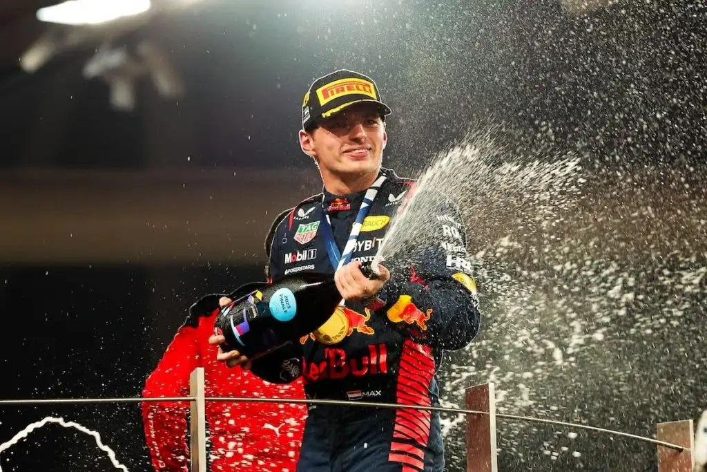 Max Verstappen: Reconocimiento como el Mejor Piloto de la F1 en 2025 ...