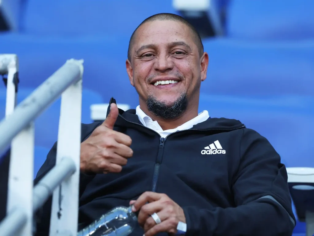 Roberto Carlos: Un Icono del Fútbol Brasileño Enfrenta Problemas de ...