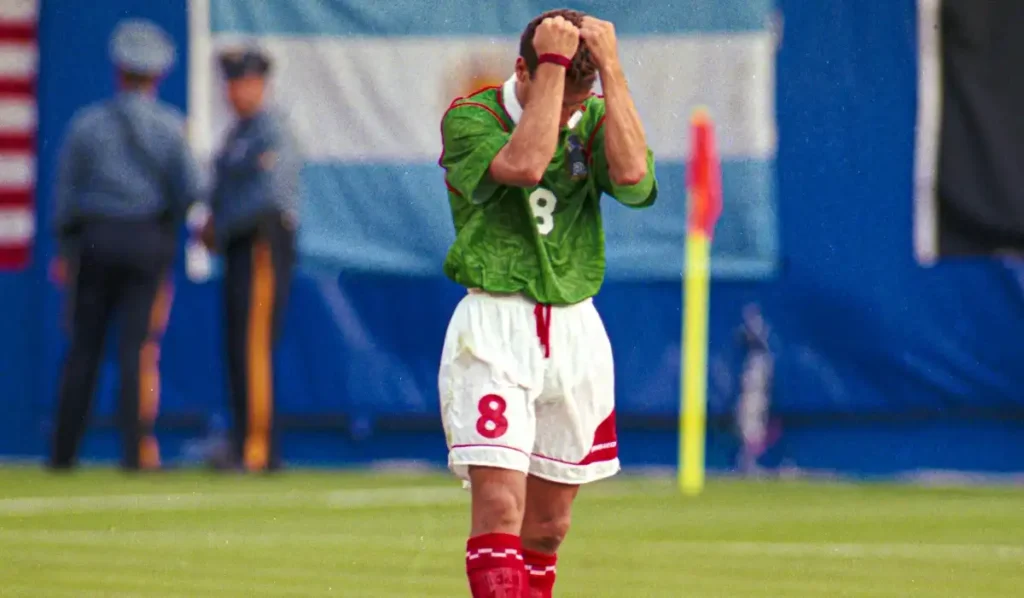 Recuerdos de un Penalti: La Historia de Alberto García Aspe en el ...